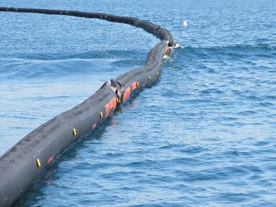 Selecting an offshore boom package